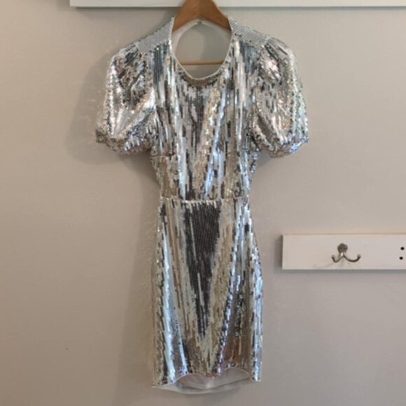 Lulus | Dresses | Lulus Silver Sequin Dress Xs Prom Hoco Wedding ...